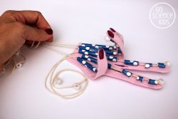 How to make an articulated hand {with cool movable fingers} – Go ...