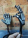 How to make a Skeleton Hand – Go Science Kids